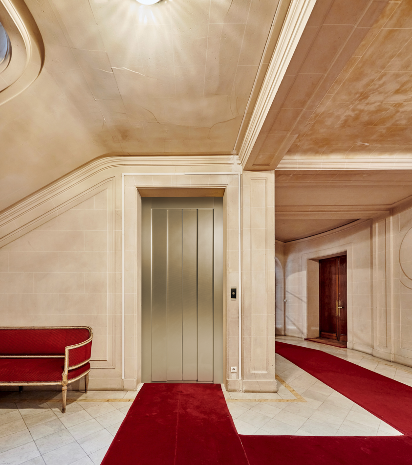 Our automatic lift doors : What are they used for ? - Slycma